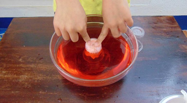 Air Experiments For Kids: Air Takes Up Space Experiment
