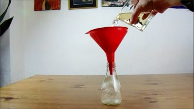 Self Inflating Balloon Science Experiment: An Easy Science Project To ...